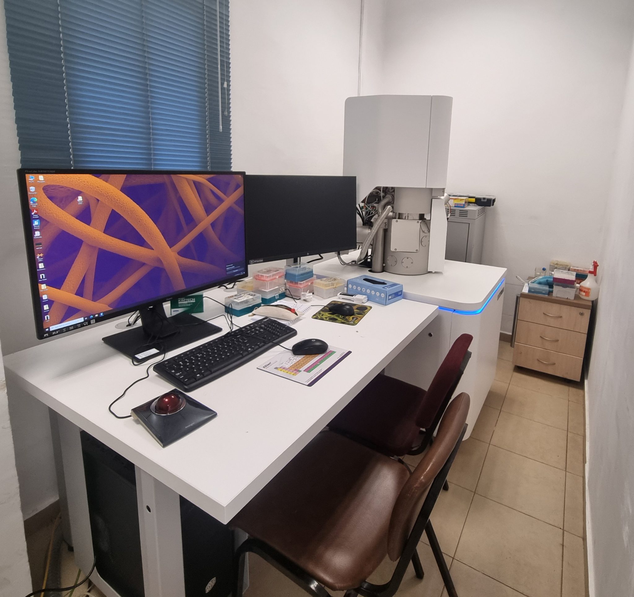 Microscopy - Volcani Website